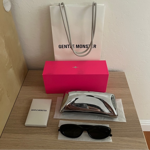GENTLE MONSTER | Accessories | Gentle Monster Bandoneons Black Bold ...